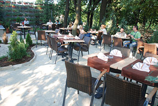 PICERIJA I RESTORAN DRAGULJ, Beograd, Kneza Višeslava 29g Košutnjak ...